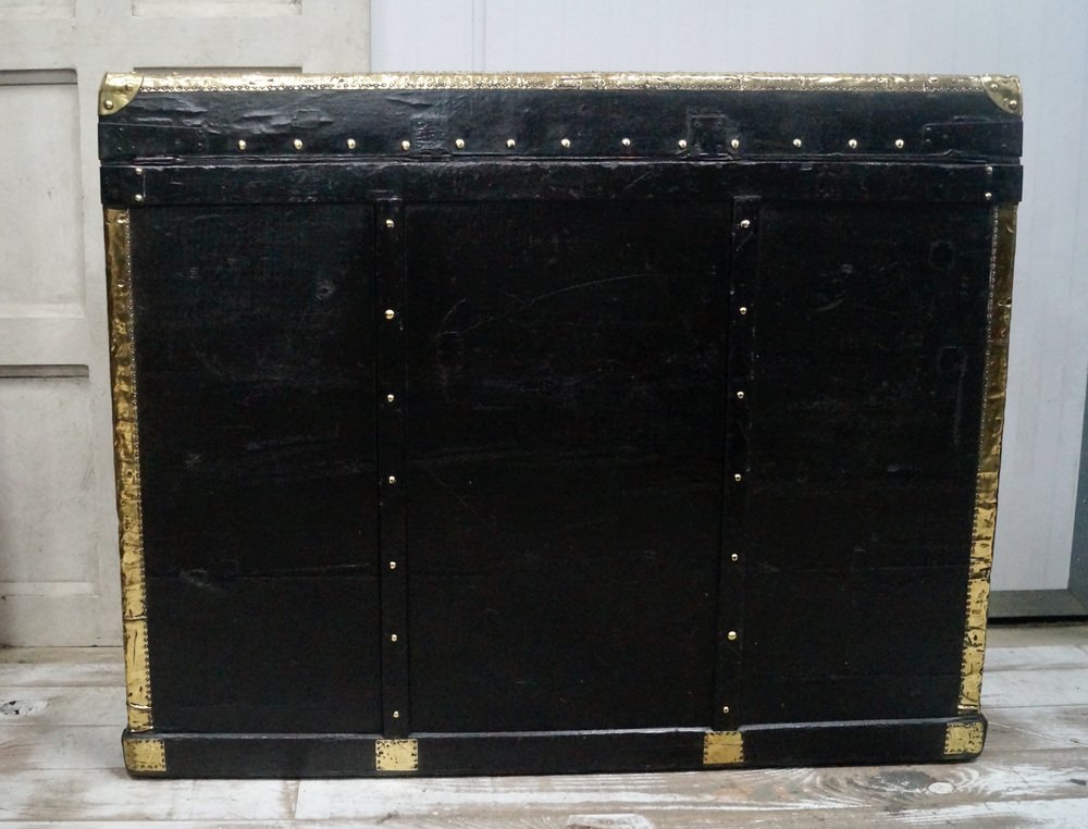 Victorian Oiled Canvas Travel Trunk, 1880s for sale at Pamono