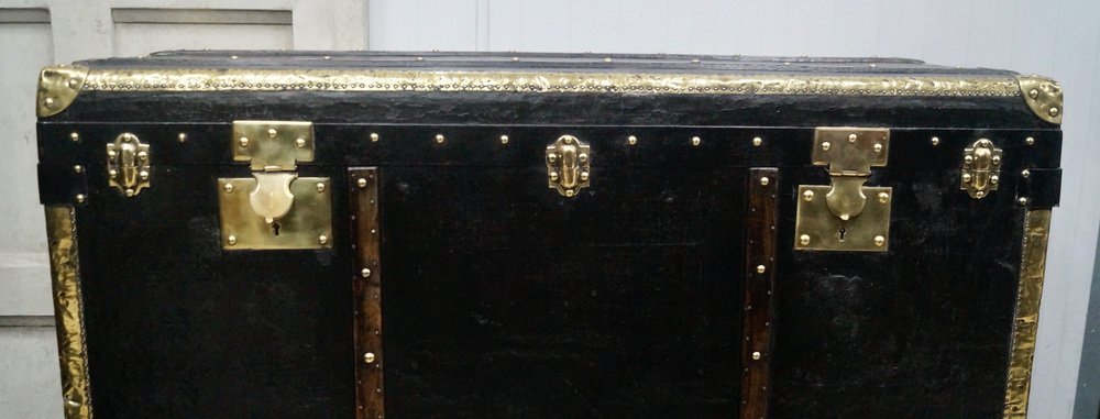 Victorian Oiled Canvas Travel Trunk, 1880s for sale at Pamono