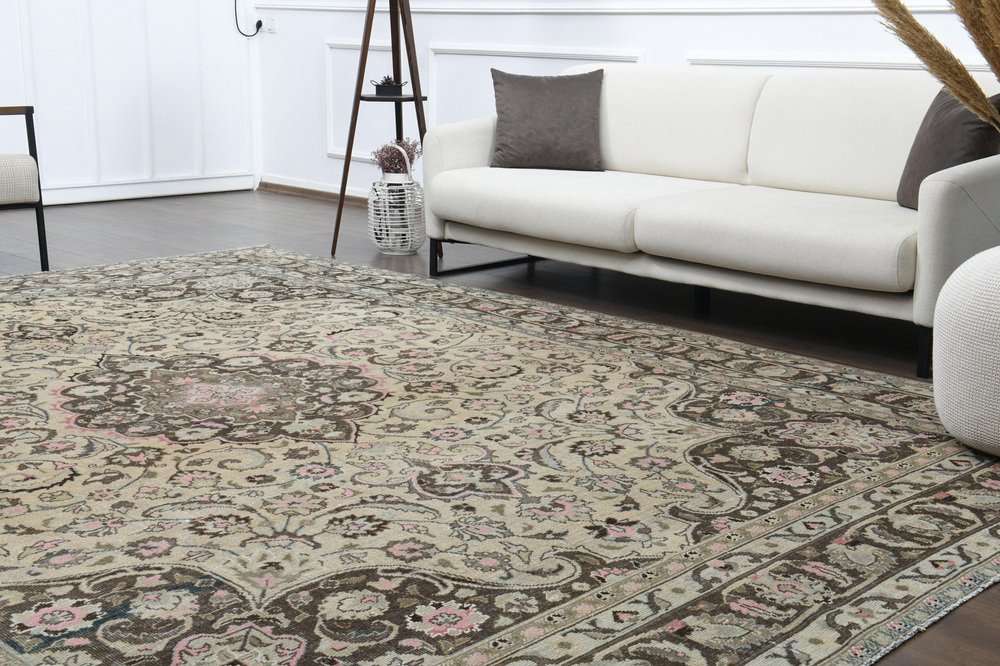 Vintage Middle Eastern Wool Area Rug, 1950s for sale at Pamono