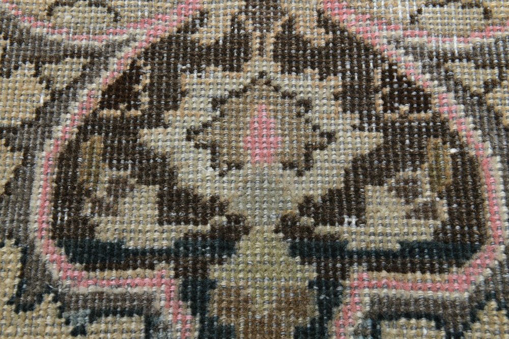 Vintage Middle Eastern Wool Area Rug, 1950s for sale at Pamono