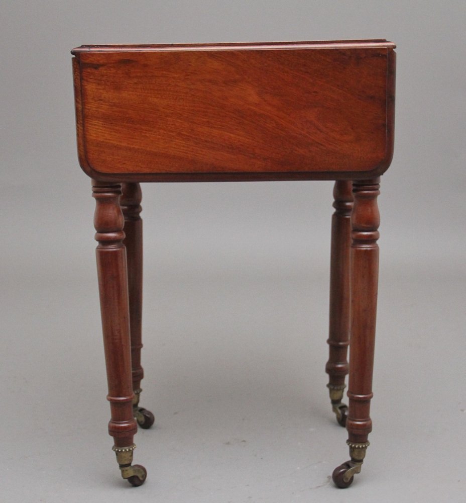 19th Century Mahogany Drop Leaf Side Table, 1840s for sale at Pamono