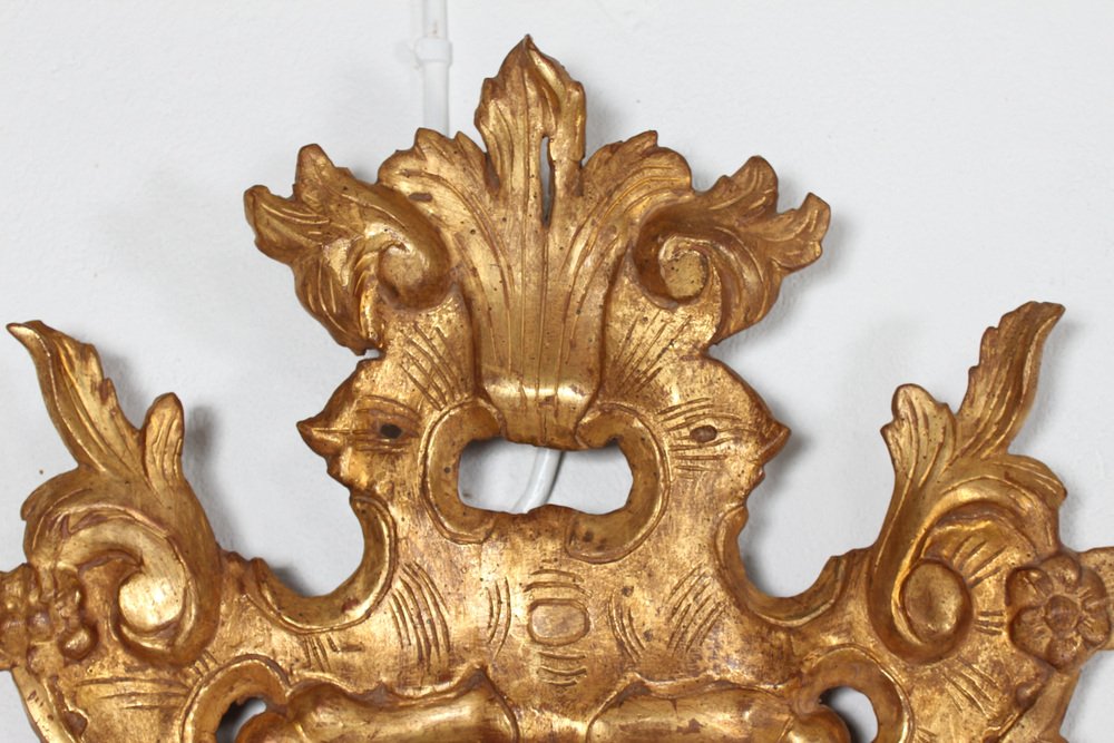 Europäischer Rokoko Spiegel aus Vergoldetem Holz mit durchbrochenen ...