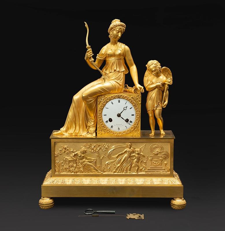 Antique French Empire Clock in Chiseled Golden Bronze for sale at Pamono