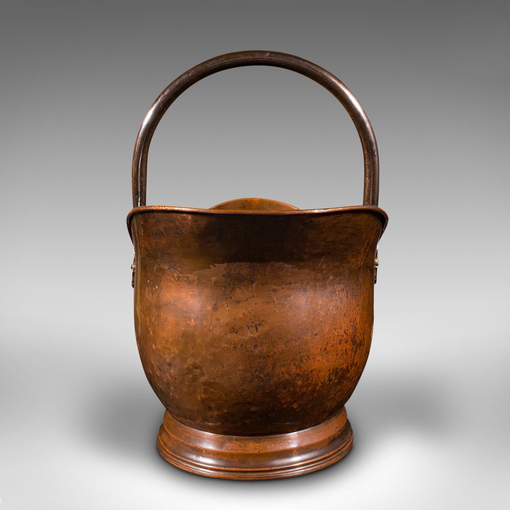 Victorian English Fireside Bucket in Copper, 1850s for sale at Pamono