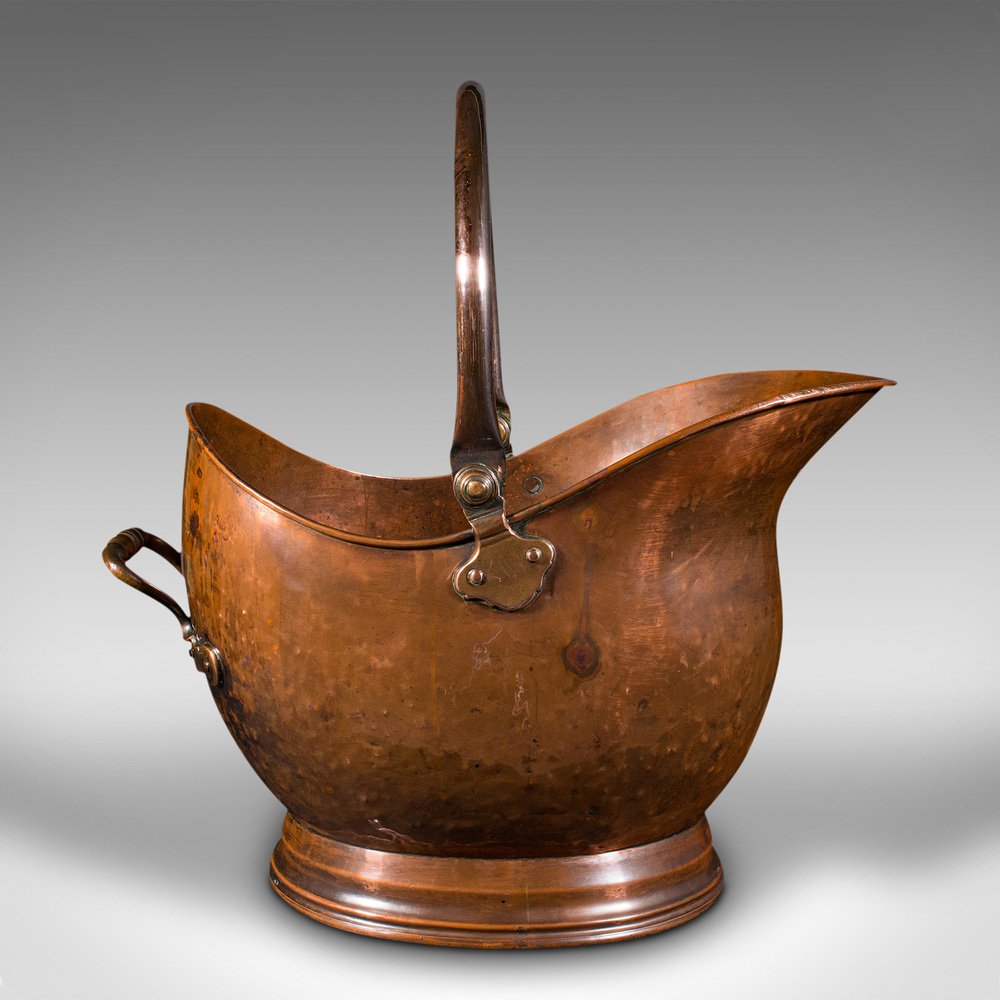 Victorian English Fireside Bucket in Copper, 1850s for sale at Pamono