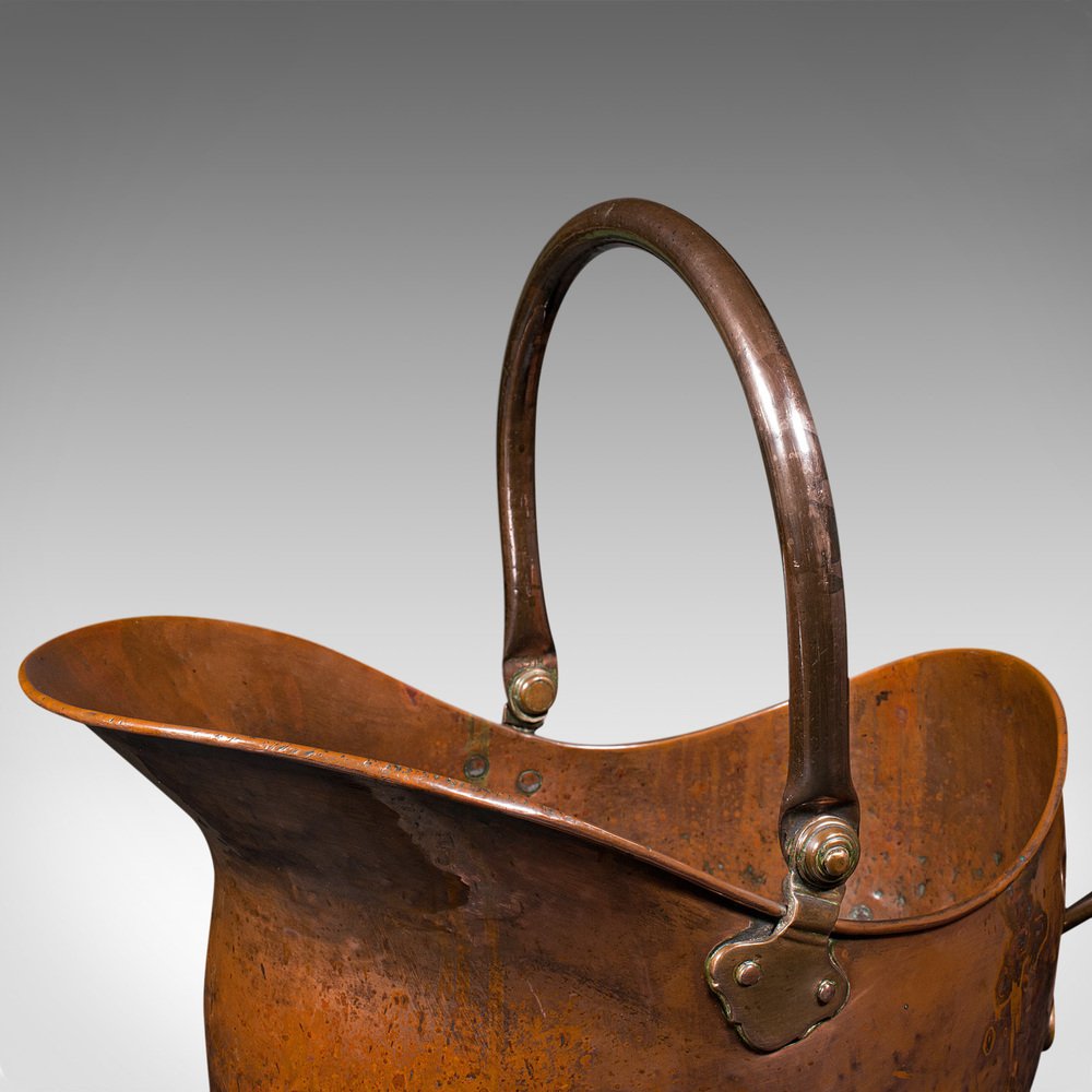 Victorian English Fireside Bucket in Copper, 1850s for sale at Pamono