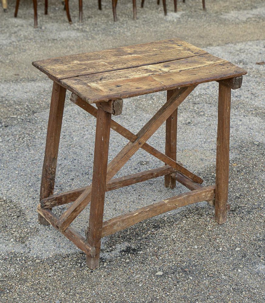Side or Coffee Table, 1700s for sale at Pamono