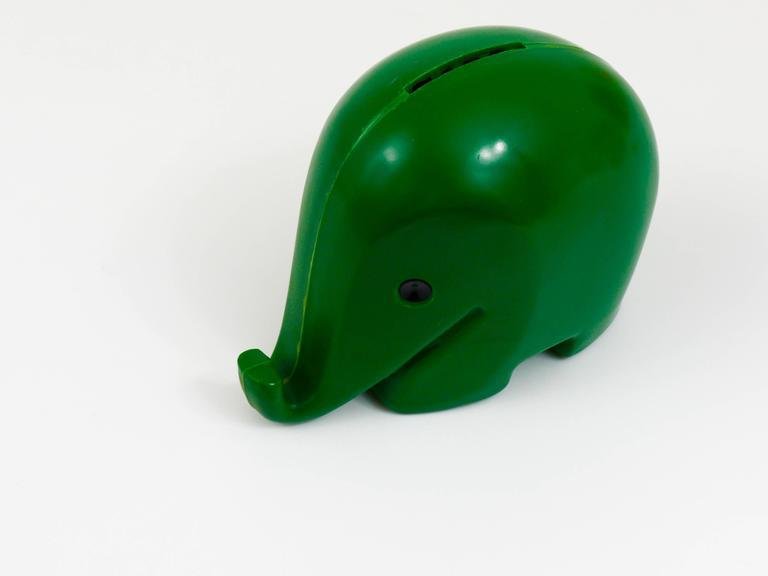 Green Elephant Drumbo Spardose von Luigi Colani für Dresdner Bank ...