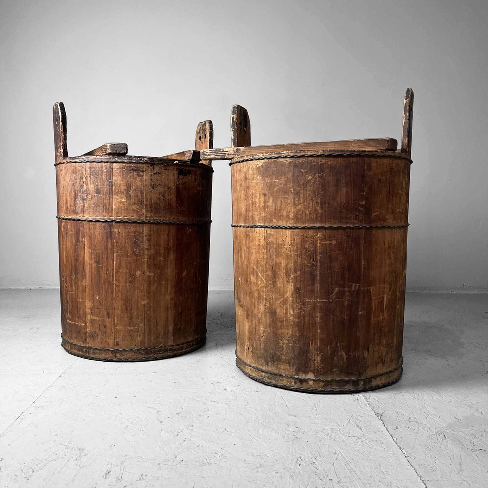 Antique Wooden Buckets, Japan, 1920s, Set of 2 for sale at Pamono