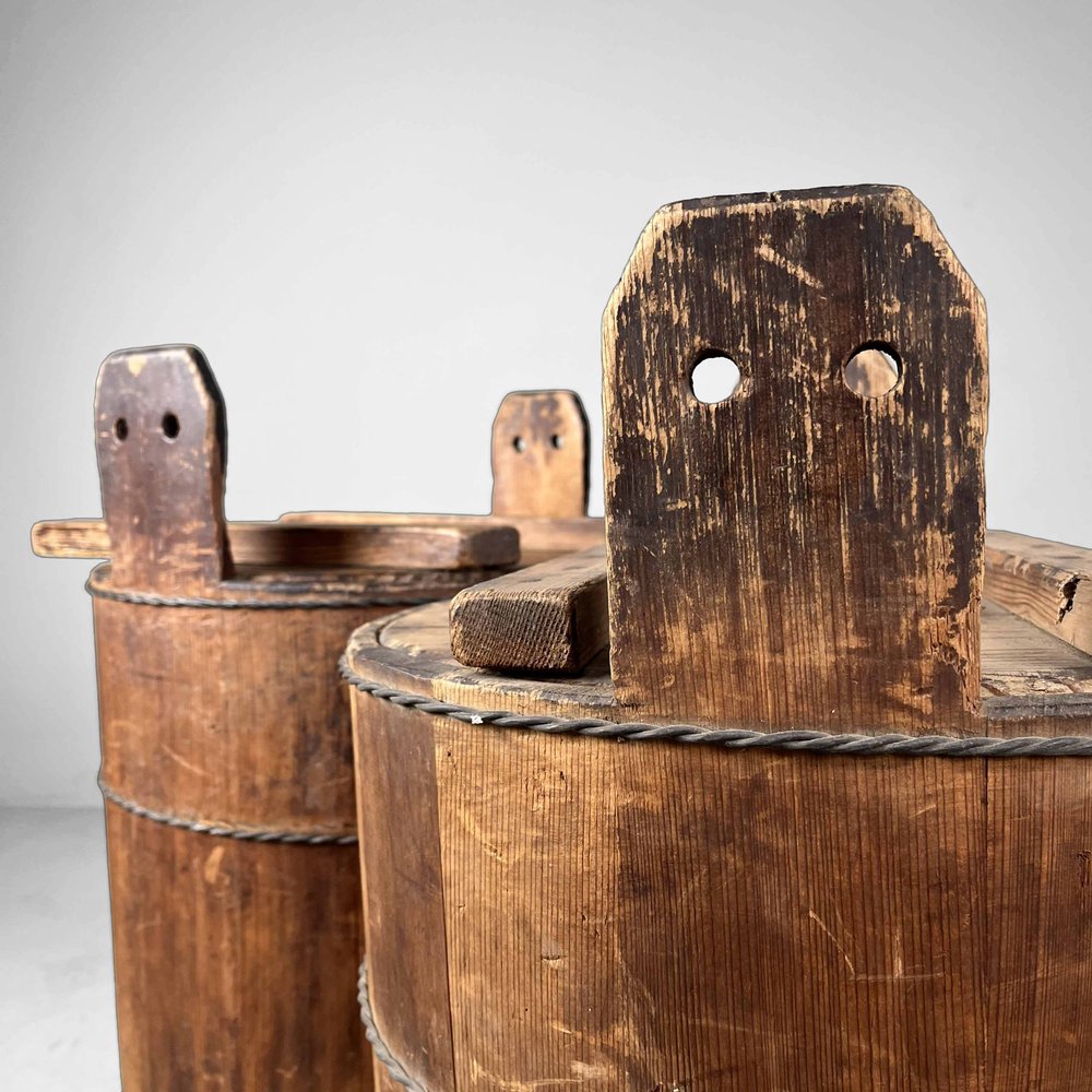 Antique Wooden Buckets, Japan, 1920s, Set of 2 for sale at Pamono