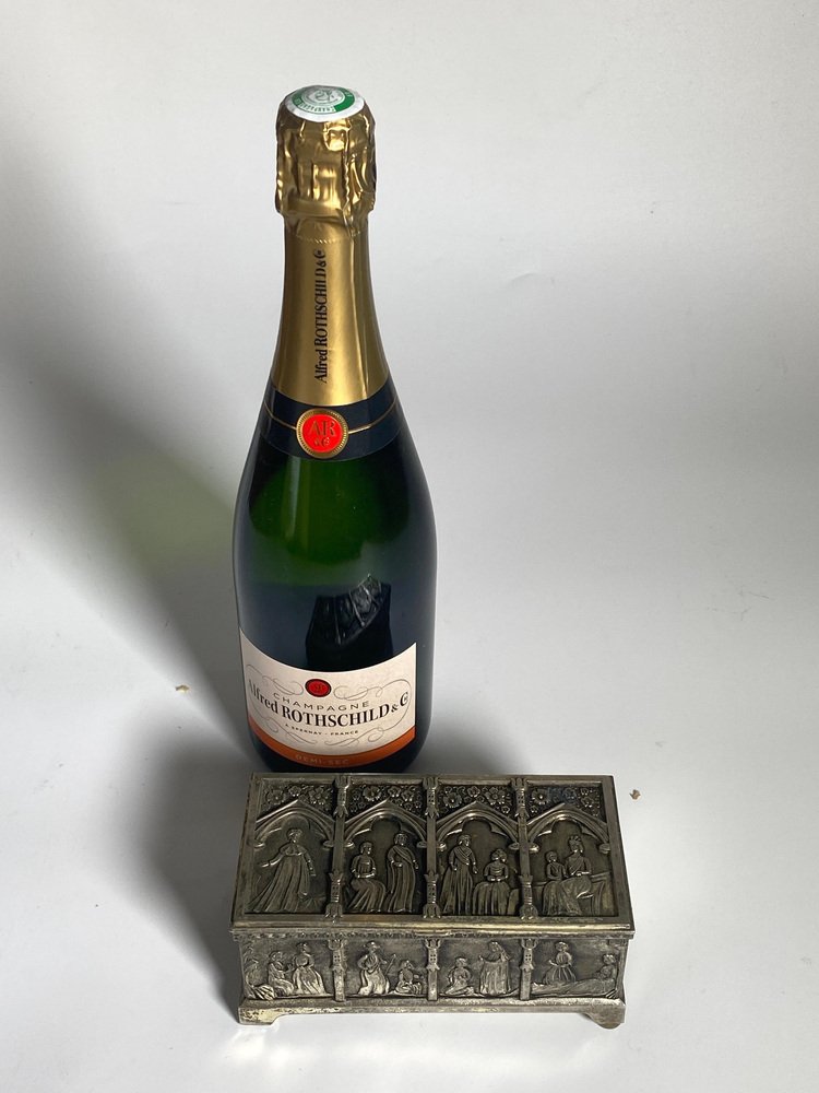 19th Century England Box in Metal & Silver Color for sale at Pamono