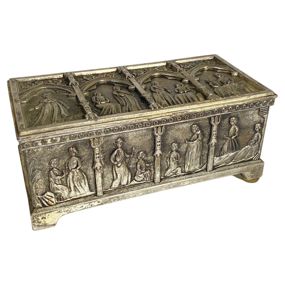 19th Century England Box in Metal & Silver Color for sale at Pamono