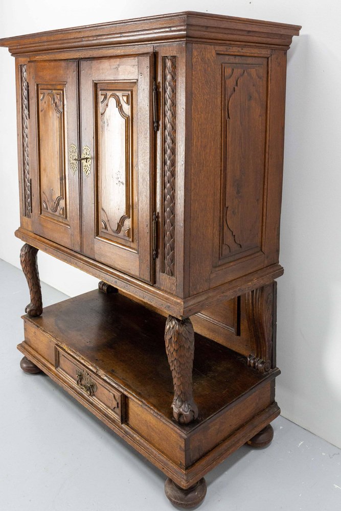 18th Century Spanish Buffet in Oak Lion Paws for sale at Pamono