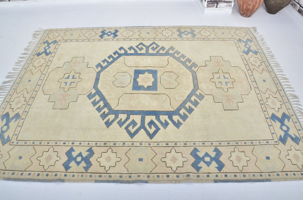 Vintage Turkish Blonde Rug for sale at Pamono