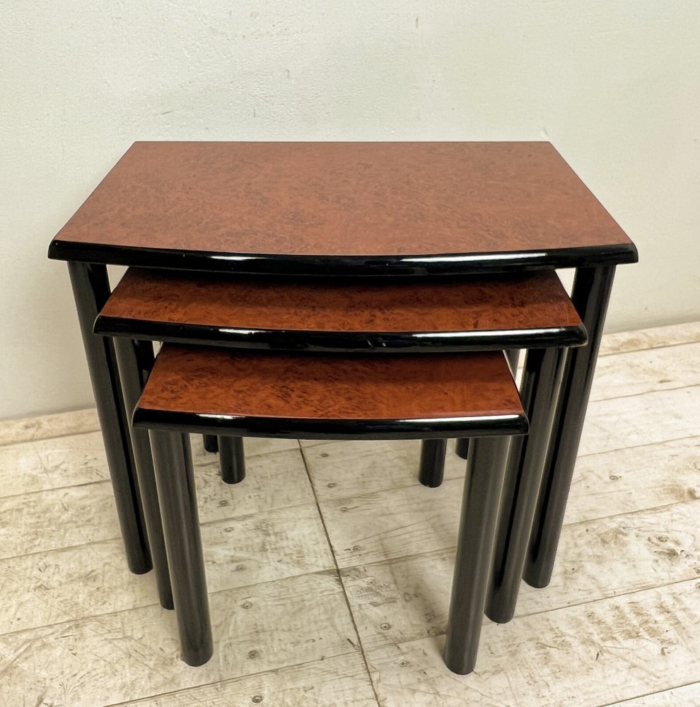 Tavoli ad incastro Art Déco in legno laccato nero e radica Italy, anni ...