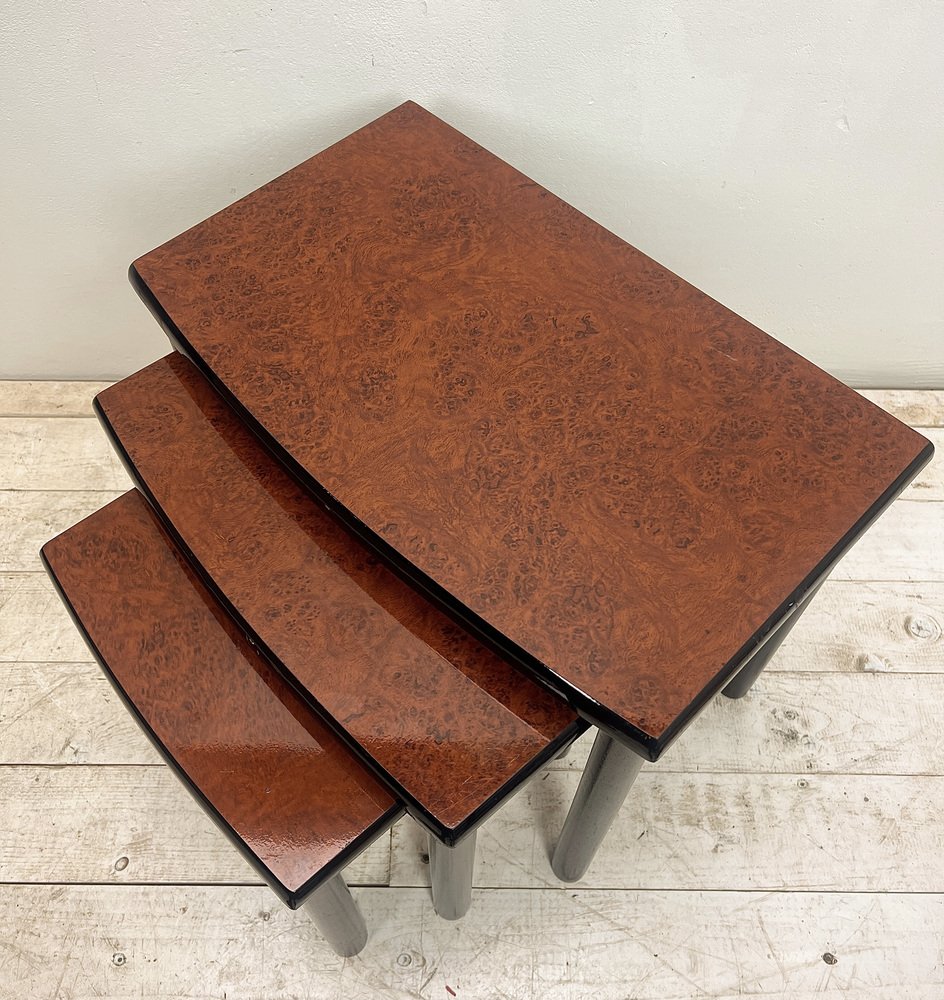 Tavoli ad incastro Art Déco in legno laccato nero e radica Italy, anni ...