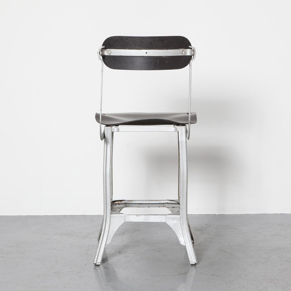 Tan-Sad Fabrikarbeiter Hocker, 1950er bei Pamono kaufen