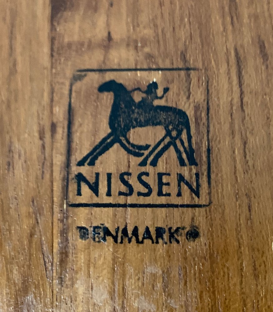 Dänisches Teak Schneidebrett von Nissen, 1960er bei Pamono kaufen