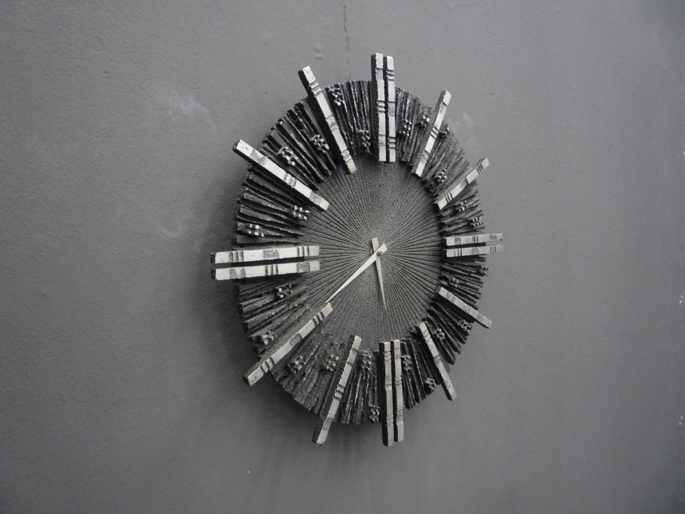 Brutalist Aluminium Wall Clock, 1960s for sale at Pamono