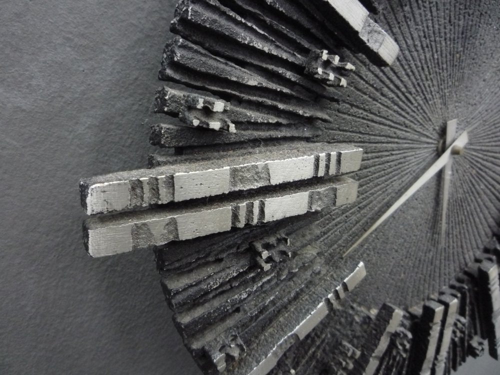 Brutalist Aluminium Wall Clock, 1960s for sale at Pamono
