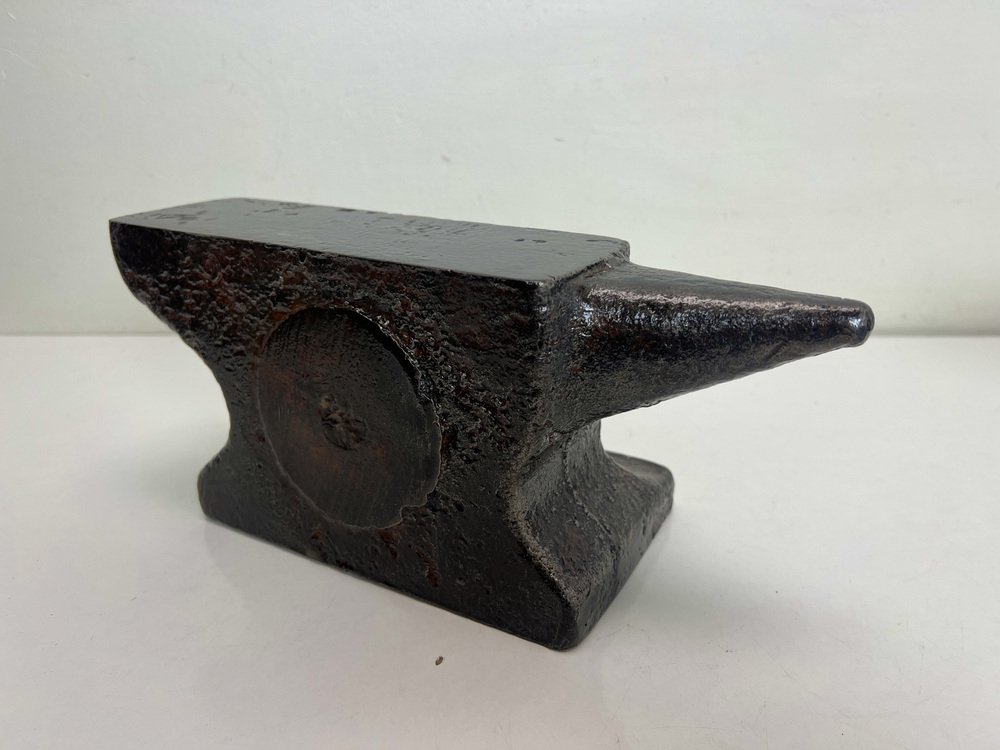 Antique Cast Iron Blacksmith Anvil, 1900s for sale at Pamono