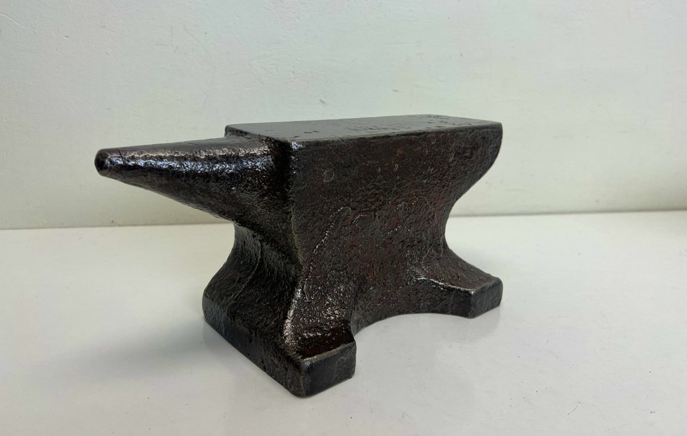 Antique Cast Iron Blacksmith Anvil, 1900s for sale at Pamono