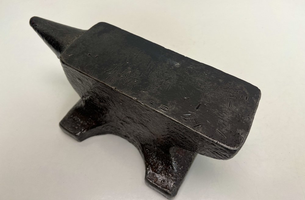 Antique Cast Iron Blacksmith Anvil, 1900s for sale at Pamono