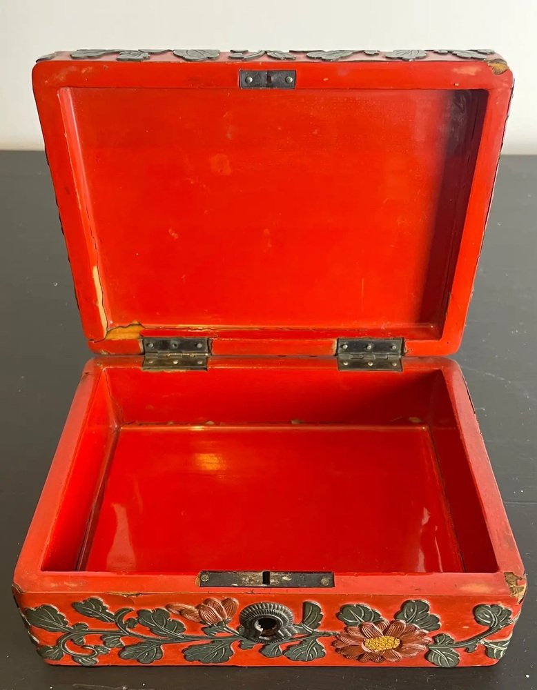 Antique Chinese Red and Black Lacquered Cinnabar Box, 1800s for sale at ...