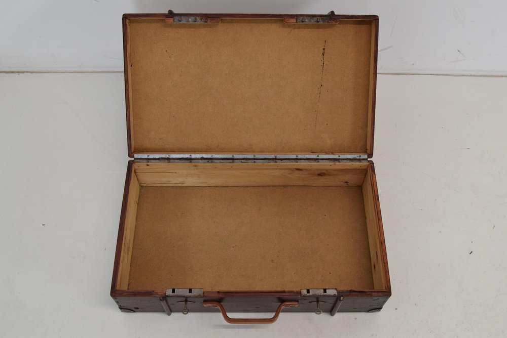 Art Deco Trunk, Czechoslovakia, 1930s for sale at Pamono