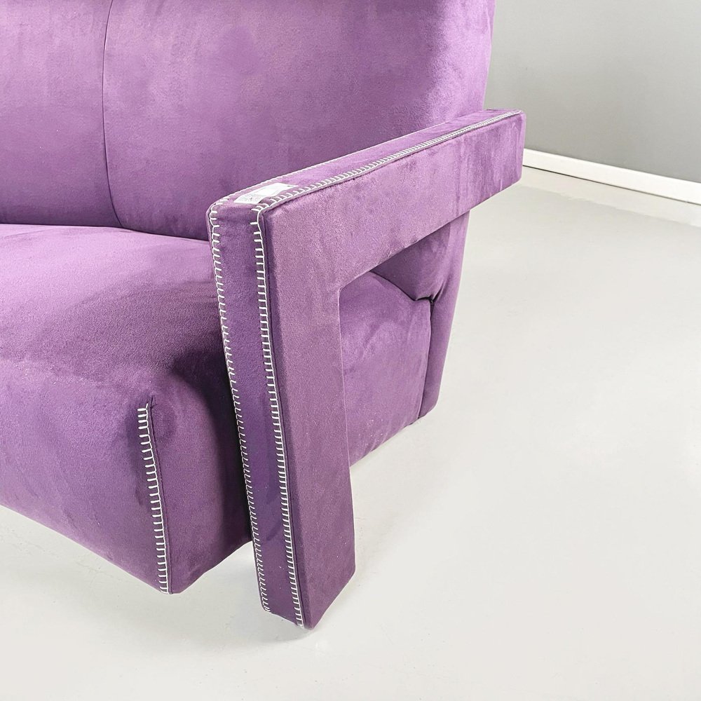 Modernes italienisches Modell Utrecht Sofa aus Samt von Gerrit Thomas Rietveld für Cassina ...