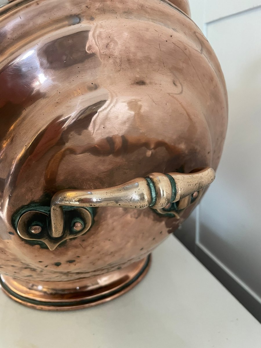 George III Copper Helmet Coal Scuttle, 1800s for sale at Pamono