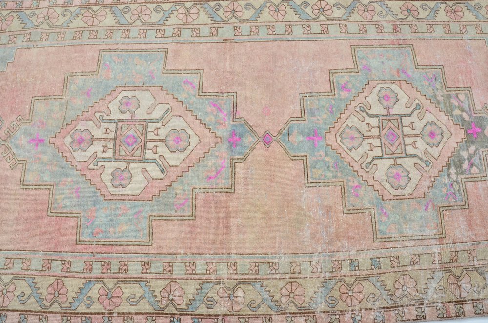 Pink & Blue Oushak Pastel Area Rug for sale at Pamono