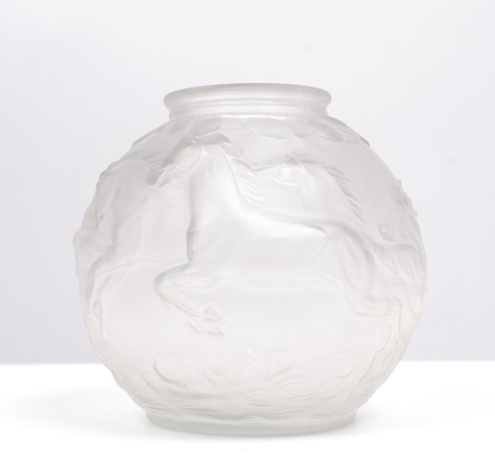 Art Deco Satined Ball Vase by Karl Zentner, 1930s for sale at Pamono