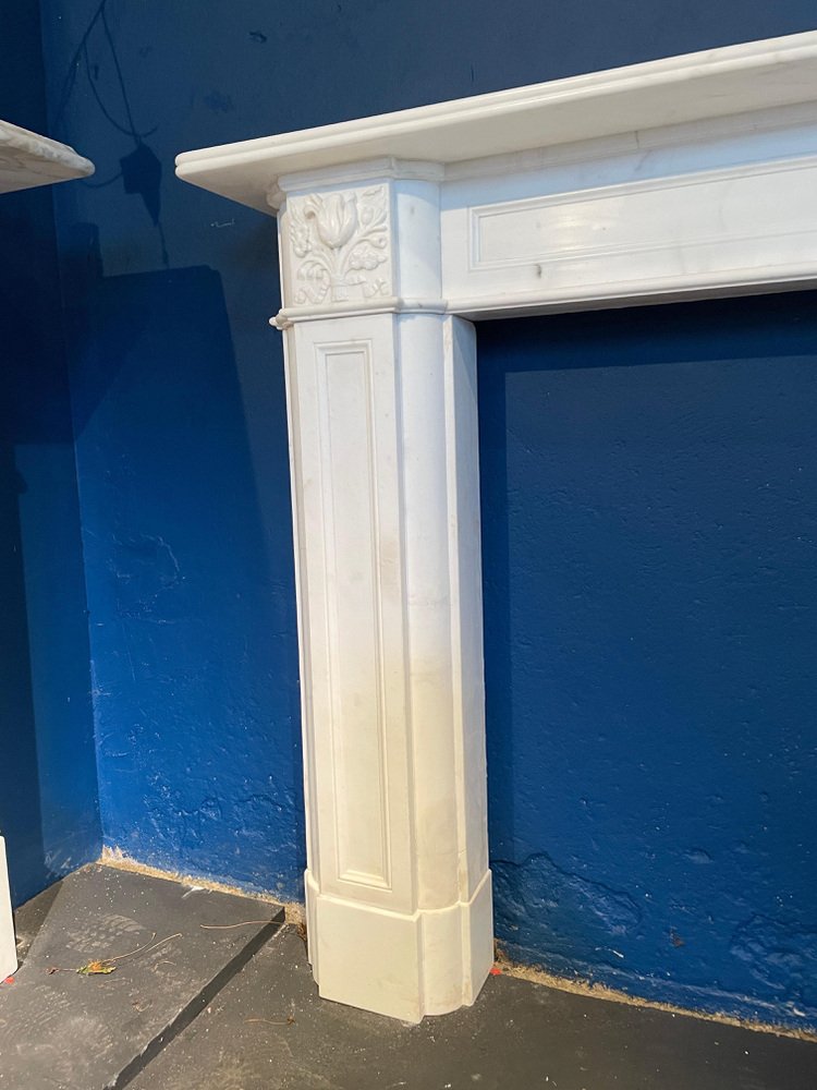 Weißer Marmor Kaminsims von English Regency, 1820er bei Pamono kaufen