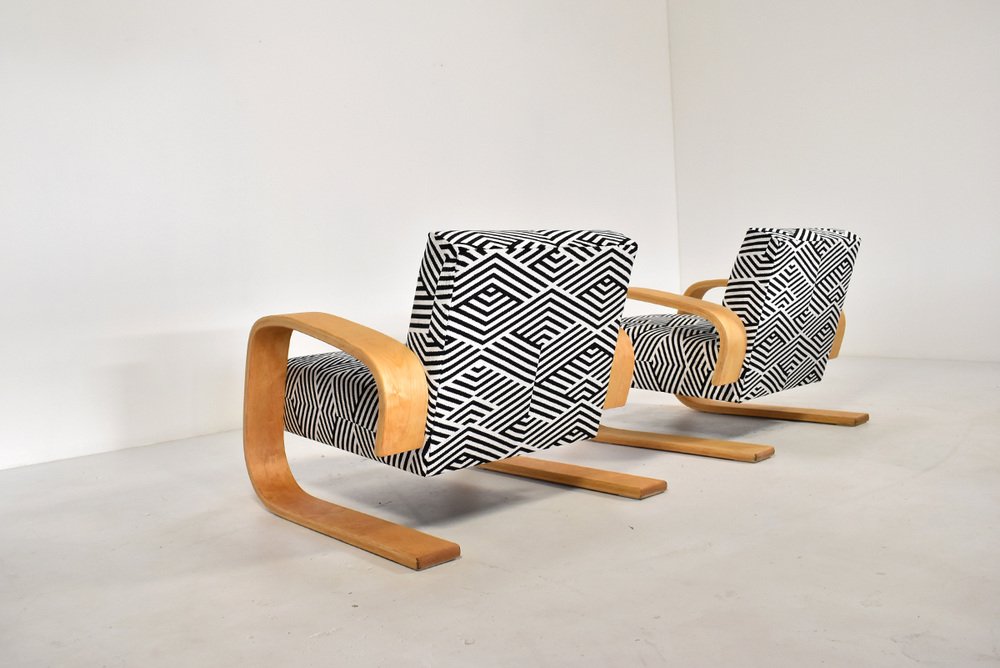 Early Model 400 Tank Lounge Chairs by Alvar Aalto for Artek, Finland, 1960s, Set of 2 for sale ...