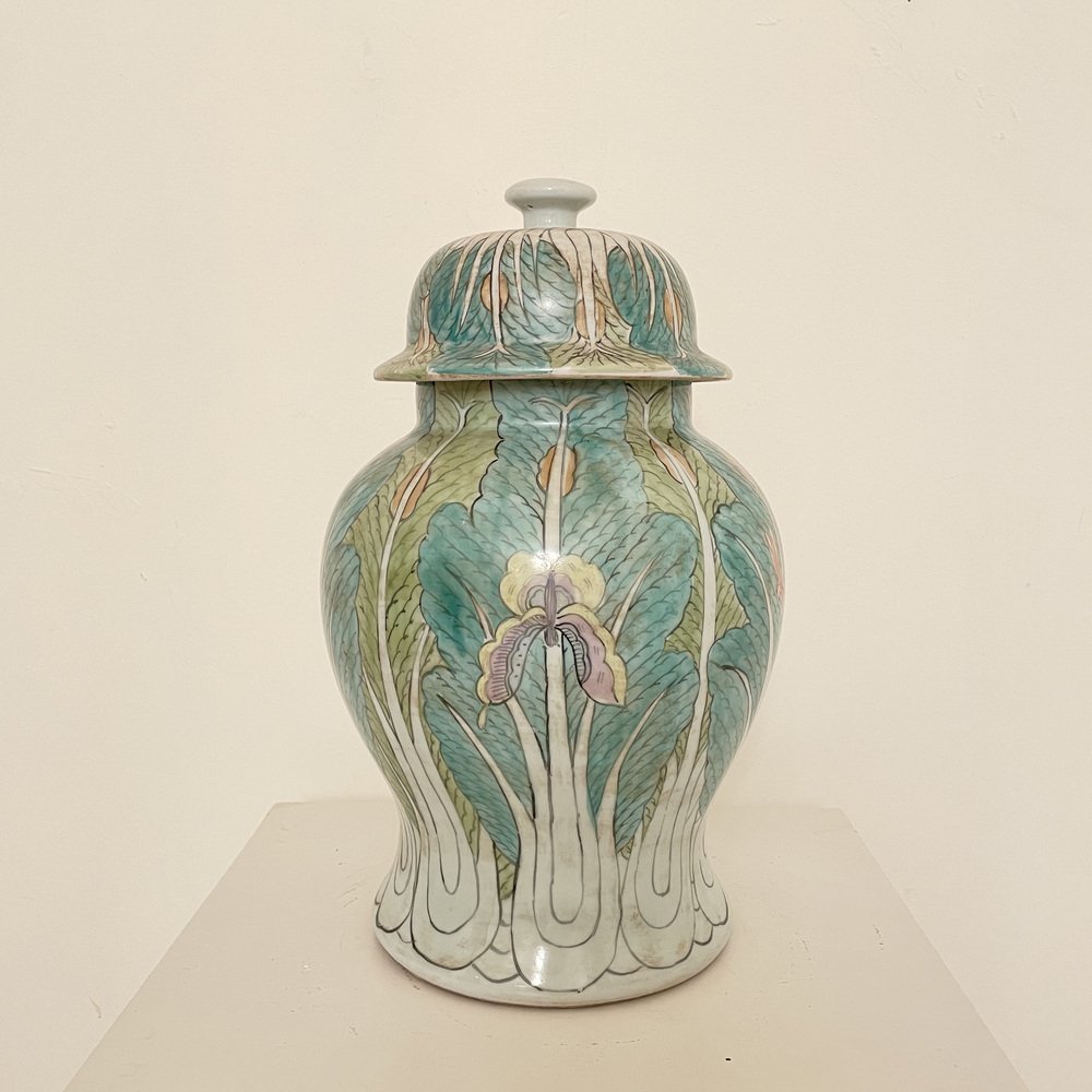 Chinesische Glasierte Vase mit Deckel, 1940er bei Pamono kaufen
