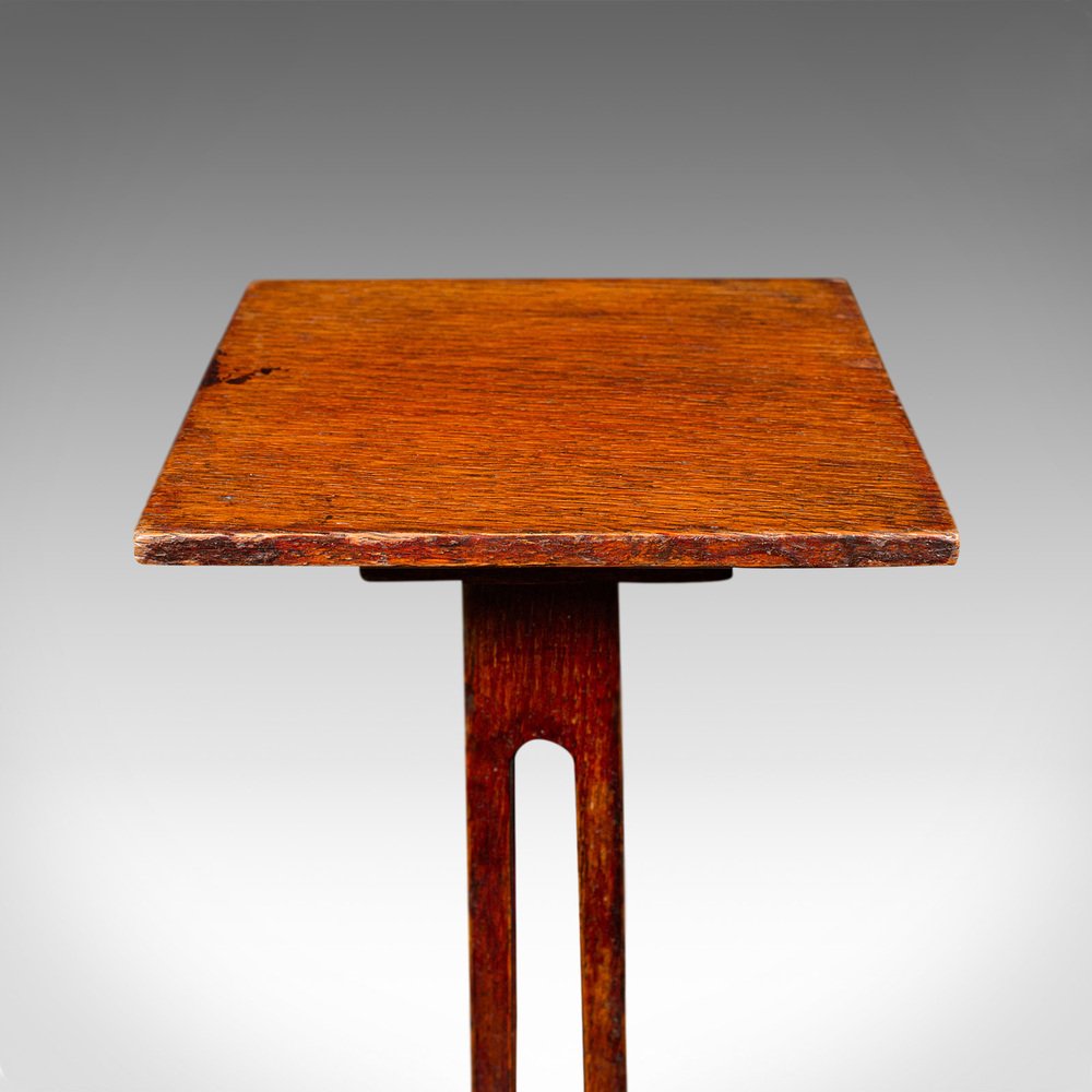 English Oak Statue Stand for sale at Pamono