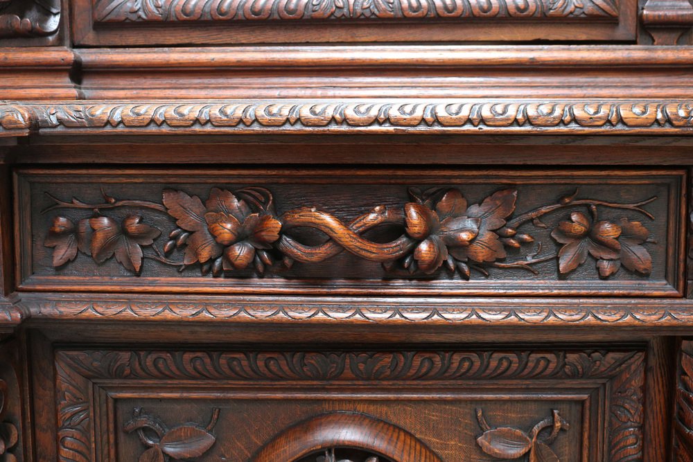 French Renaissance Cabinet in Carved Oak, 1870a for sale at Pamono