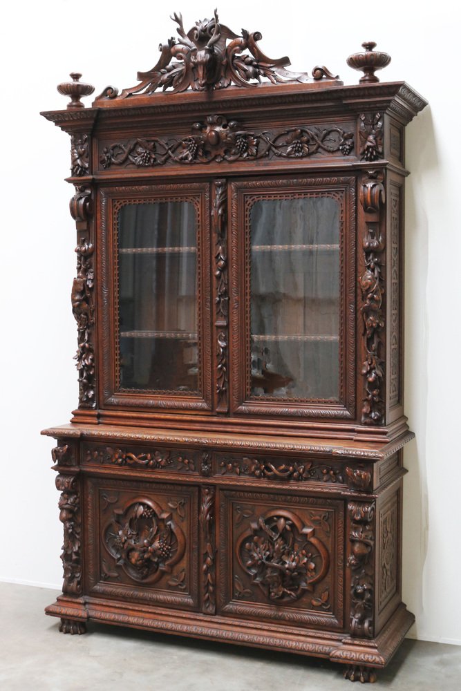 French Renaissance Cabinet in Carved Oak, 1870a for sale at Pamono