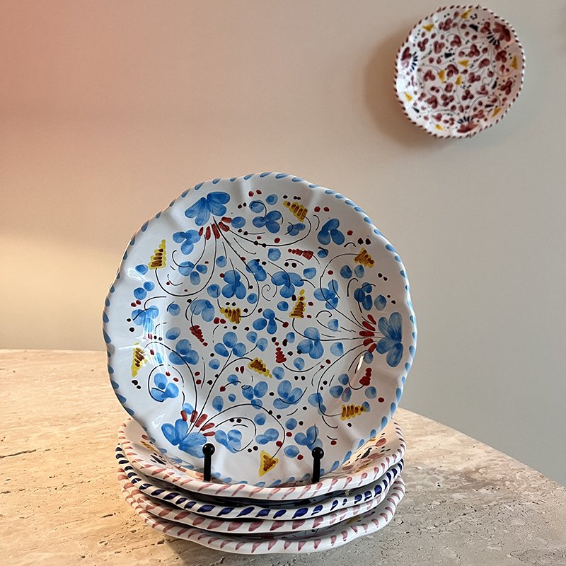 Medium Deruta Plate with Red Flowers from Popolo for sale at Pamono