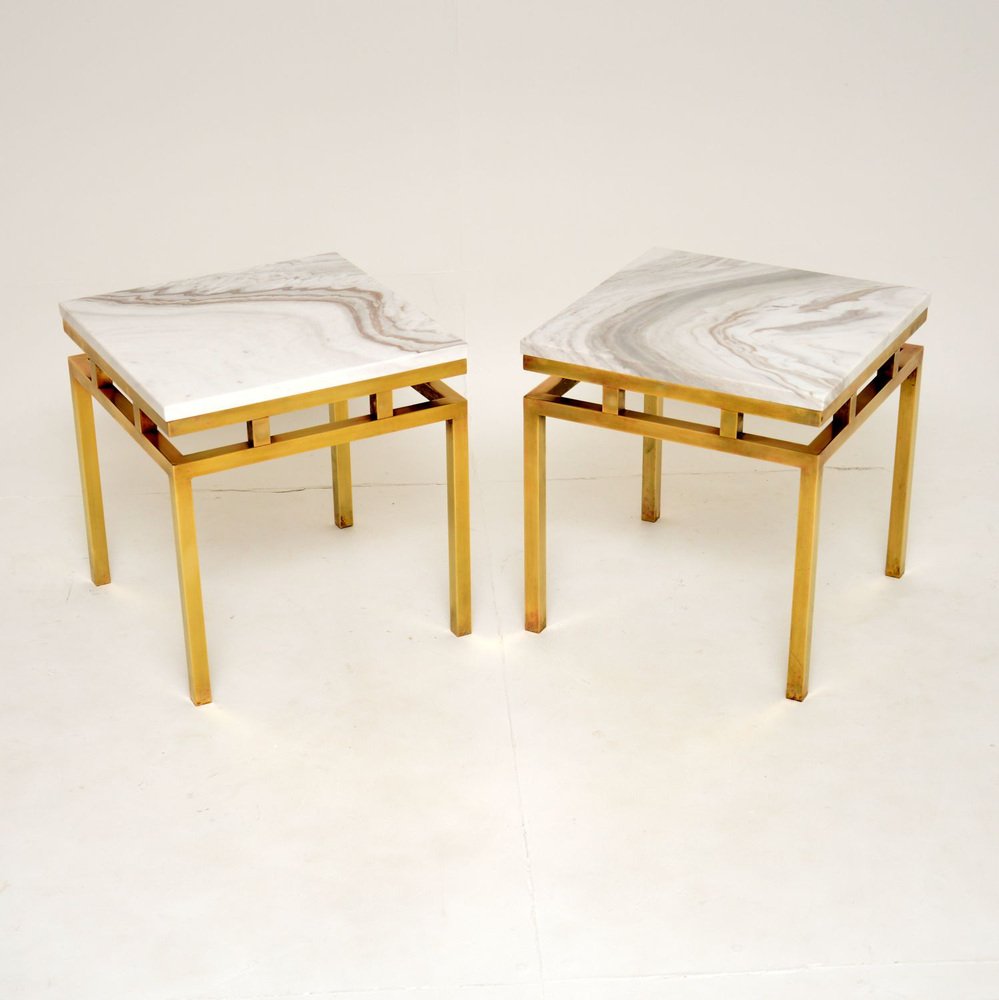 Beistelltische aus Messing & Marmor, 1960er, 2er Set bei Pamono kaufen