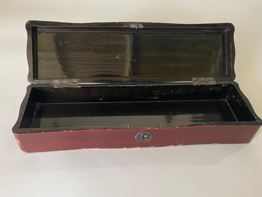 Meiji Red Japanese Lacquered Box,1880s for sale at Pamono