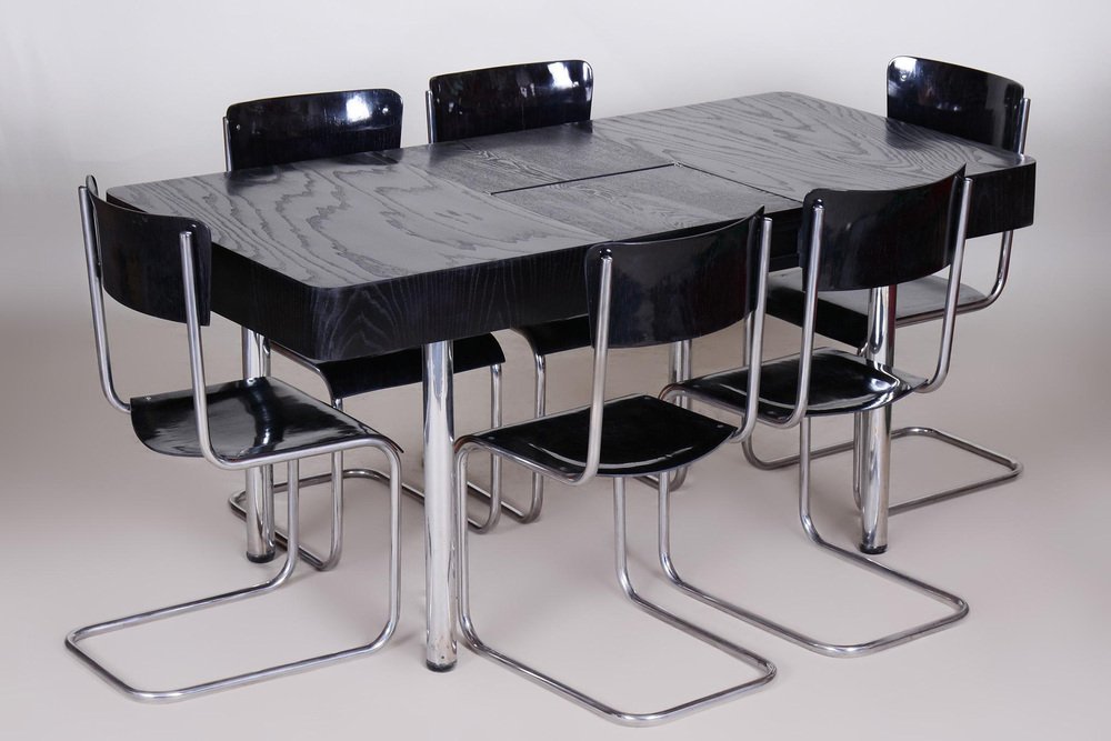 Czech Bauhaus Extendable Dining Table in Oak Veneer, 1930s for sale at ...