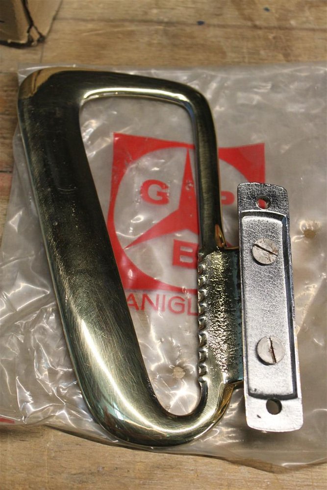 Ear-Shaped Handles in Solid Brass, 1950, Set of 2 for sale at Pamono