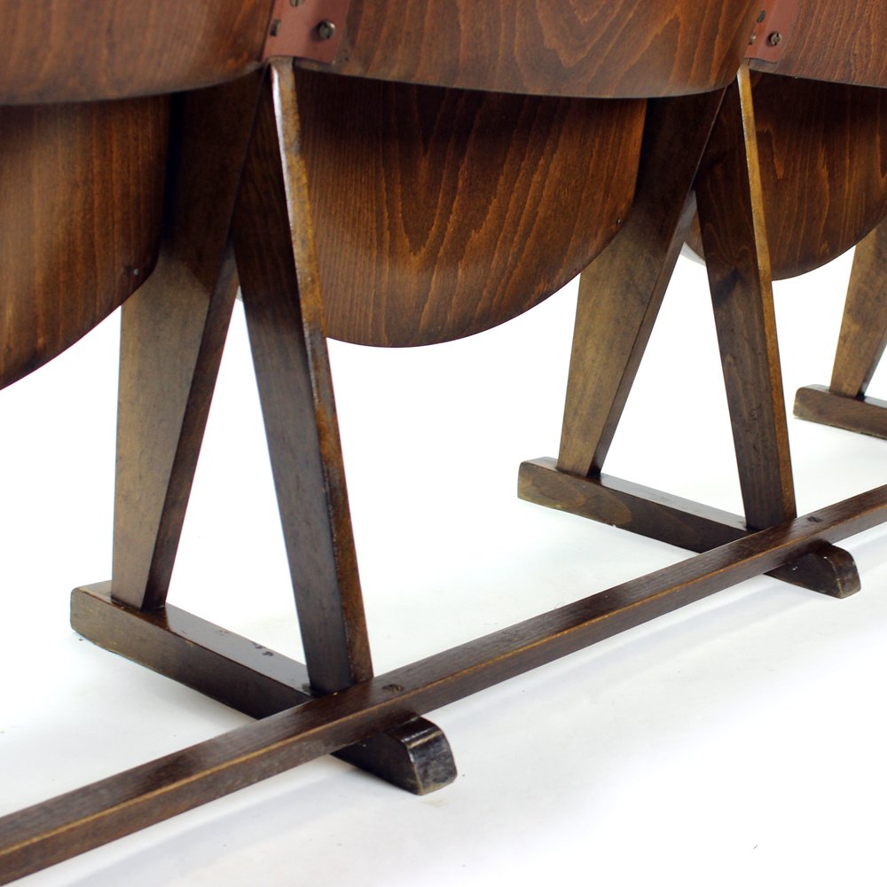 Vintage 4-Sitzer Kinobank von Michael Thonet für Ton, Ehemalige ...