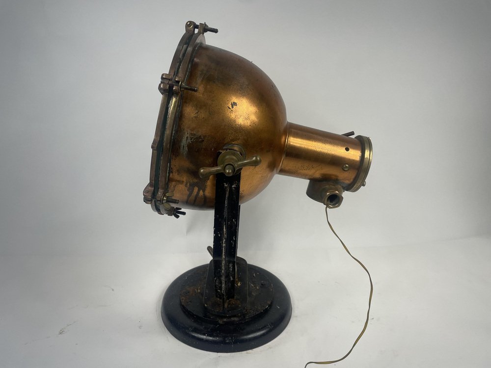 Naval Spotlight Table Lamp in Copper and Brass, 1940s for sale at Pamono