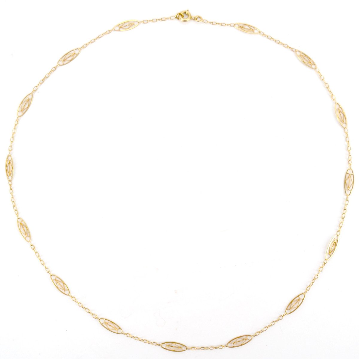 Modern 18 Karat Yellow Gold Filigree Chain for sale at Pamono