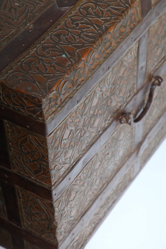 19th Century Anglo-Indian Chest for sale at Pamono