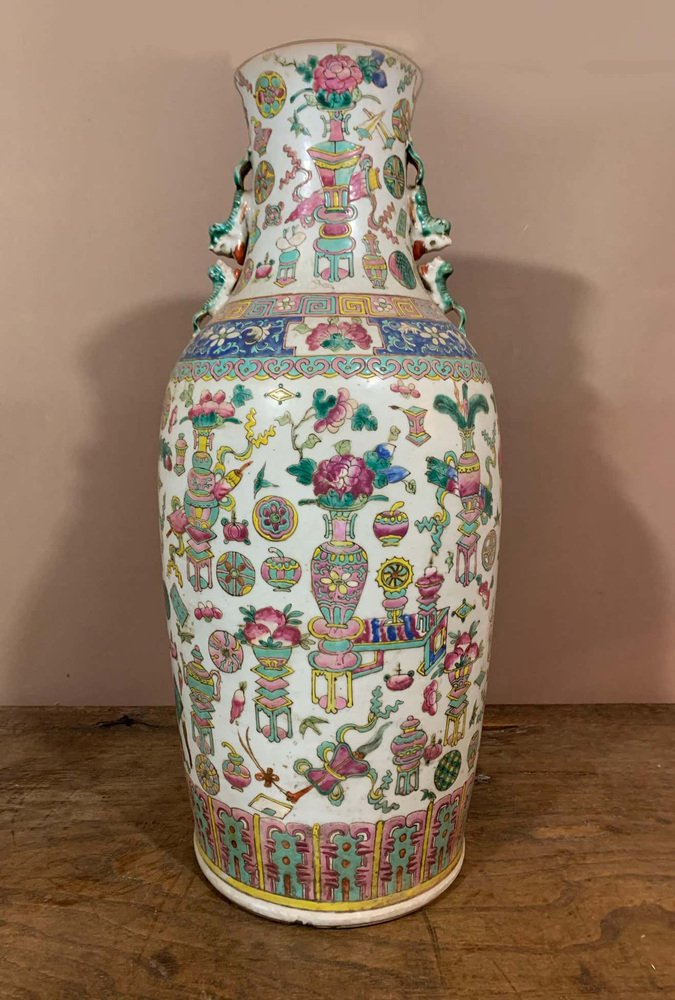Chinese Canton Porcelain Vase, 1800s for sale at Pamono