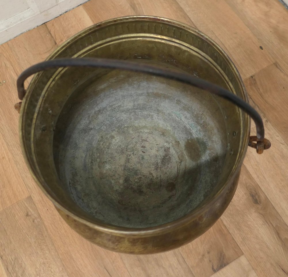 19th Century Brass Coal Bucket on Feet, 1880s for sale at Pamono